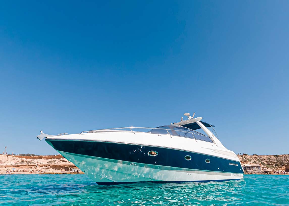 Sunseeker Comanche 40ft motor yacht for hire with Boats Ibiza